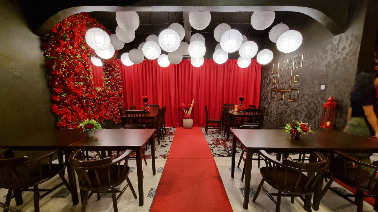 Top 3 Award-Winning Chicken Chop Places Recommended By Dato' Fazley Yaakob